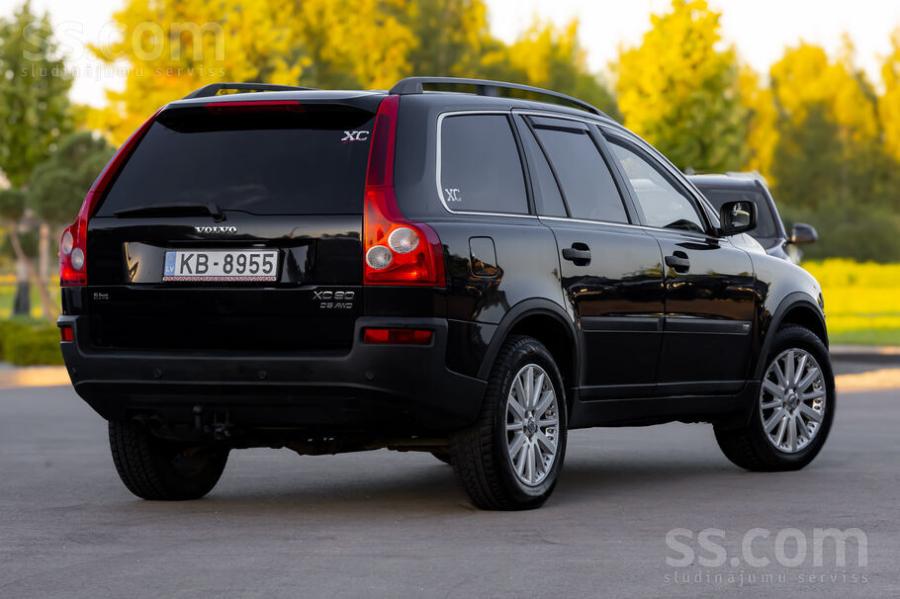Melns Volvo XC90 2004 Jelgava, ar dzinēja tilpumu 2.40 L un nobraukumu 0 tūkst. km par 2300 €, foto 4 vietnē AUTOMOTO.COM.LV