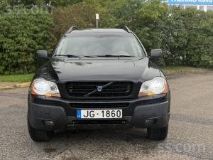 Black Volvo XC90 2004 in Riga, with an engine capacity of 2.40 L and mileage of 414 thousand km for 2990 €, photo 3 on AUTOMOTO.COM.LV