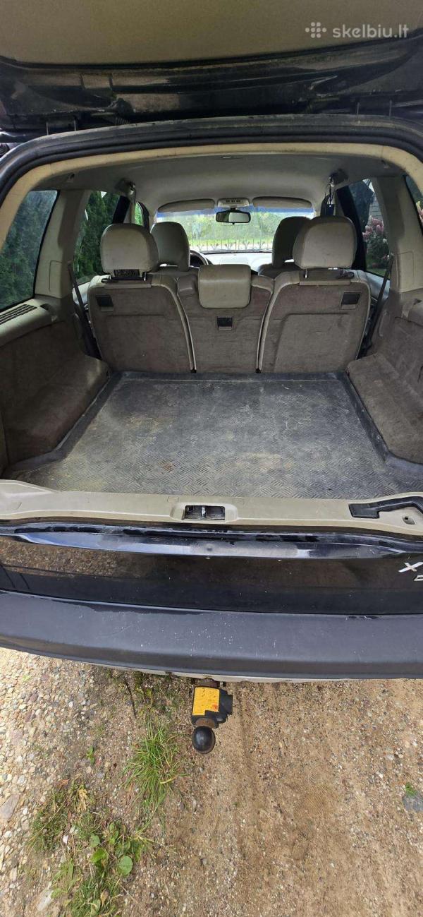 Melns Volvo XC90 2004 Viļņa, ar dzinēja tilpumu 2.40 L un nobraukumu 373 tūkst. km par 2500 €, foto 7 vietnē AUTOMOTO.COM.LV