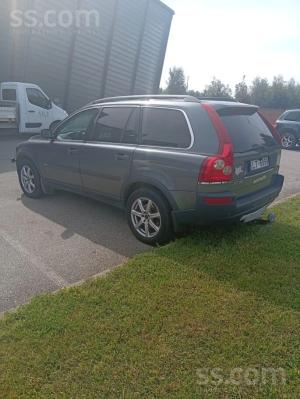 Melns Volvo XC90 2004 Liepāja, ar dzinēja tilpumu 2.90 L un nobraukumu 400 tūkst. km par 1500 €, foto 5 vietnē AUTOMOTO.COM.LV