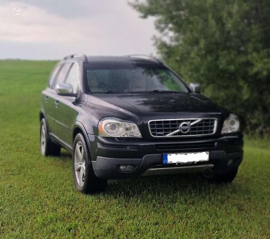 Melns Volvo XC90 2004 Ukmergė, ar dzinēja tilpumu 2.40 L un nobraukumu 316 tūkst. km par 3700 €, foto 1 vietnē AUTOMOTO.COM.LV