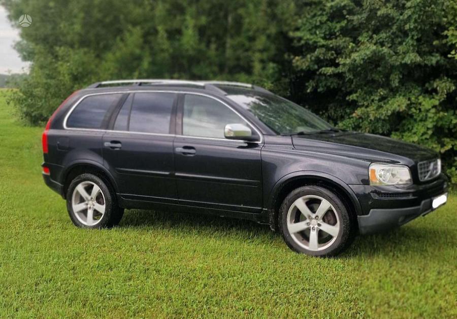 Melns Volvo XC90 2004 Ukmergė, ar dzinēja tilpumu 2.40 L un nobraukumu 316 tūkst. km par 3700 €, foto 4 vietnē AUTOMOTO.COM.LV