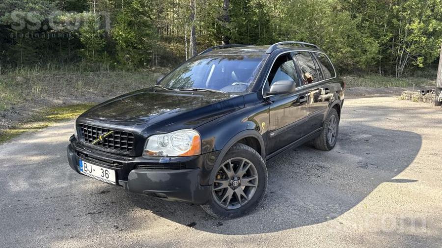 Melns Volvo XC90 2004 Rīga, ar dzinēja tilpumu 2.40 L un nobraukumu 450 tūkst. km par 2100 €, foto 1 vietnē AUTOMOTO.COM.LV