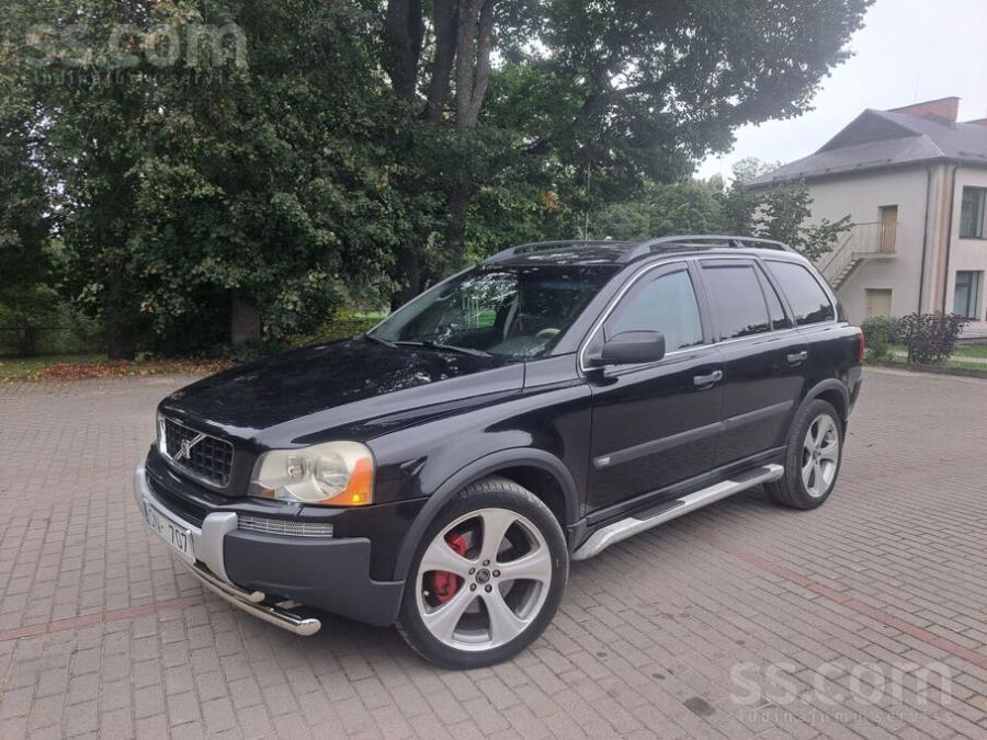 Black Volvo XC90 2004 in Preili, with an engine capacity of 2.40 L and mileage of 359 thousand km for 3400 €, photo 1 on AUTOMOTO.COM.LV