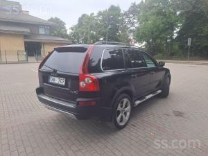 Black Volvo XC90 2004 in Preili, with an engine capacity of 2.40 L and mileage of 359 thousand km for 3400 €, photo 5 on AUTOMOTO.COM.LV