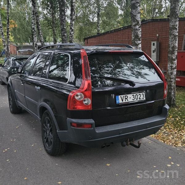 Volvo XC90 2004 Rīga vietnē Melns Volvo XC90 2004 Rīga, ar dzinēja tilpumu 2.40 L un nobraukumu 430 tūkst. km par 1800 €, foto 5 vietnē AUTOMOTO.COM.LV