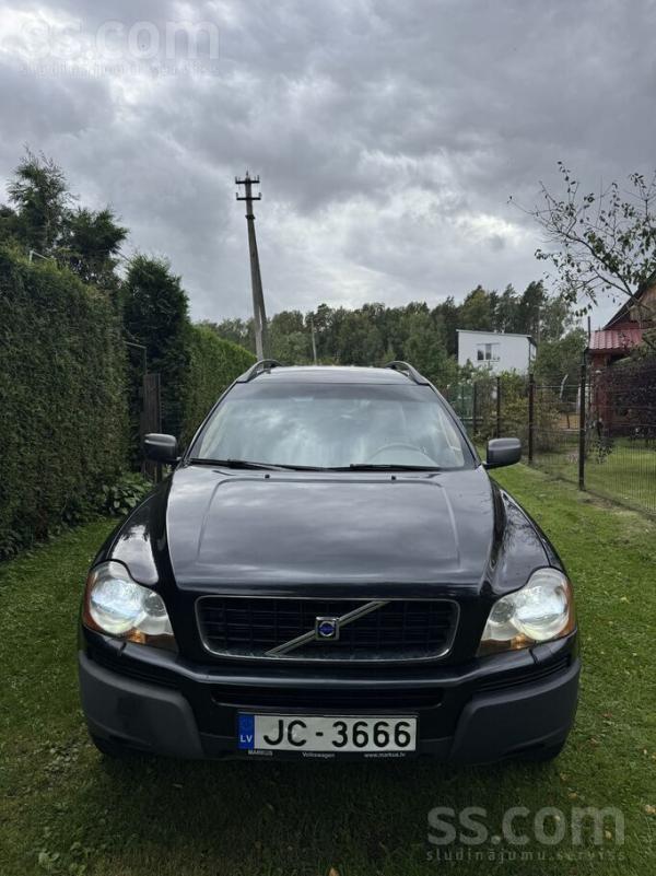 Melns Volvo XC90 2004 Rīga, ar dzinēja tilpumu 2.40 L un nobraukumu 378 tūkst. km par 1500 €, foto 1 vietnē AUTOMOTO.COM.LV