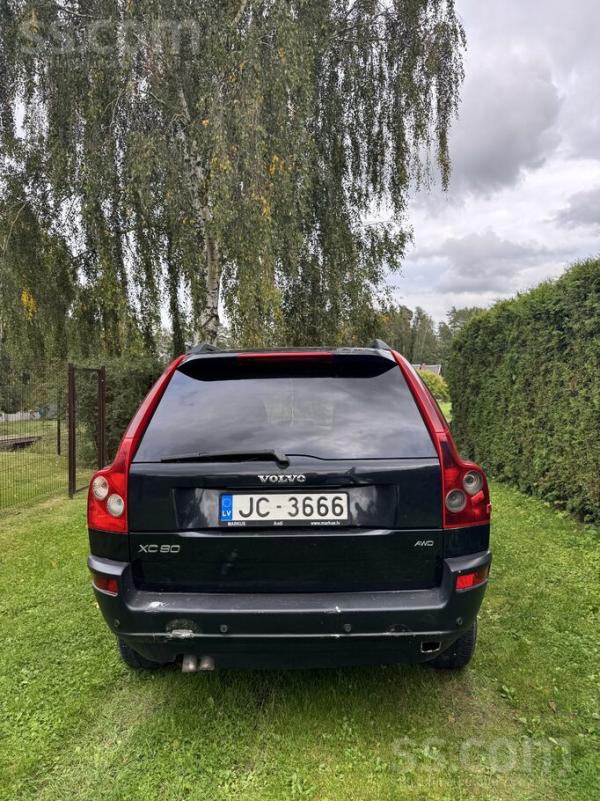 Melns Volvo XC90 2004 Rīga, ar dzinēja tilpumu 2.40 L un nobraukumu 378 tūkst. km par 1500 €, foto 5 vietnē AUTOMOTO.COM.LV