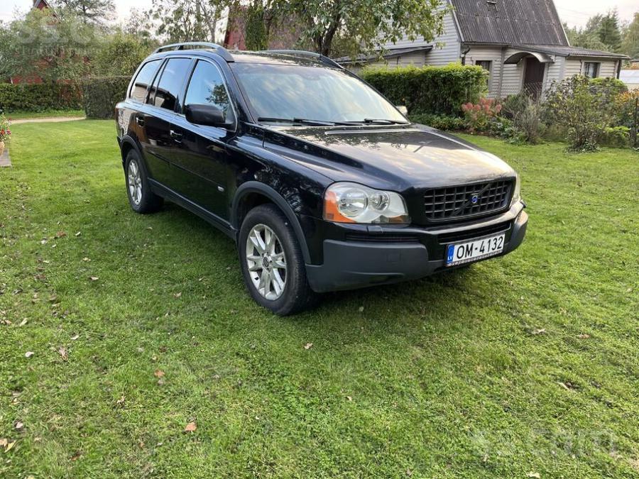 Melns Volvo XC90 2004 Jēkabpils, ar dzinēja tilpumu 2.40 L un nobraukumu 345 tūkst. km par 4250 €, foto 5 vietnē AUTOMOTO.COM.LV