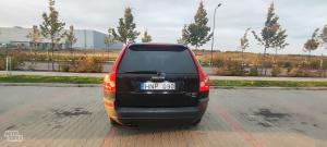 Melns Volvo XC90 2004 Viļņa, ar dzinēja tilpumu 2.40 L un nobraukumu 320 tūkst. km par 4000 €, foto 5 vietnē AUTOMOTO.COM.LV