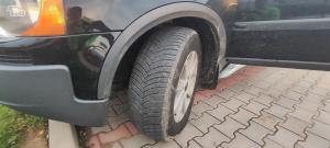 Melns Volvo XC90 2004 Viļņa, ar dzinēja tilpumu 2.40 L un nobraukumu 320 tūkst. km par 4000 €, foto 9 vietnē AUTOMOTO.COM.LV