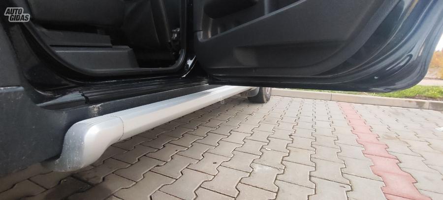 Melns Volvo XC90 2004 Viļņa, ar dzinēja tilpumu 2.40 L un nobraukumu 320 tūkst. km par 4000 €, foto 12 vietnē AUTOMOTO.COM.LV