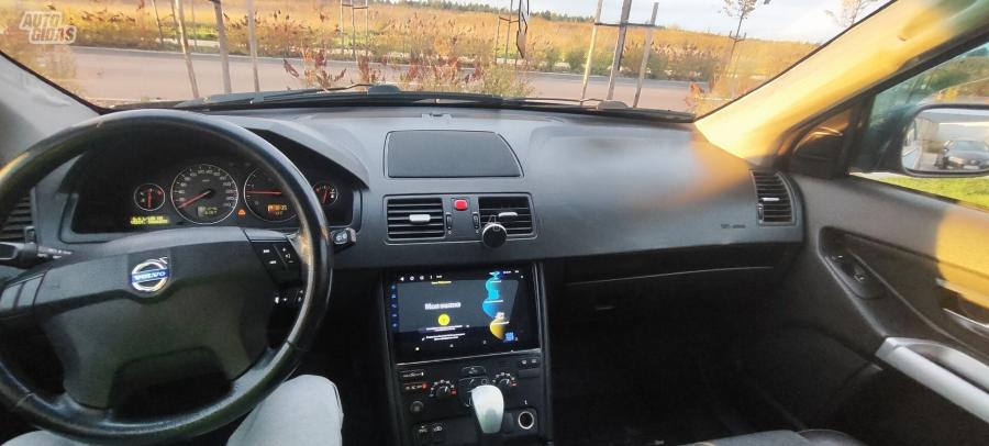 Melns Volvo XC90 2004 Viļņa, ar dzinēja tilpumu 2.40 L un nobraukumu 320 tūkst. km par 4000 €, foto 14 vietnē AUTOMOTO.COM.LV