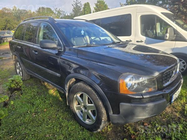 Black Volvo XC90 2004 in Riga, with an engine capacity of 2.50 L and mileage of 294 thousand km for 4600 €, photo 3 on AUTOMOTO.COM.LV