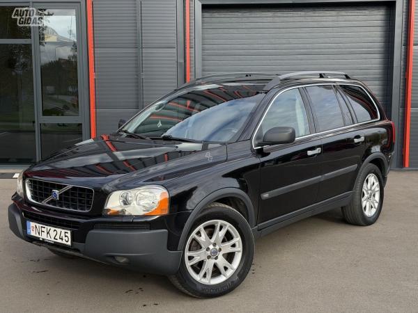 Black Volvo XC90 2004 in Alytus, with an engine capacity of 2.40 L and mileage of 350 thousand km for 4350 €, photo 4 on AUTOMOTO.COM.LV
