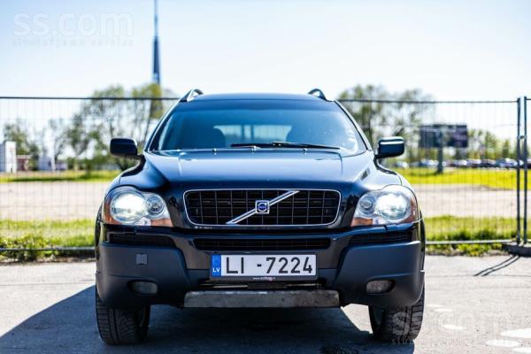 Melns Volvo XC90 2005 Rīga, ar dzinēja tilpumu 2.40 L un nobraukumu 355 tūkst. km par 5800 €, foto 3 vietnē AUTOMOTO.COM.LV