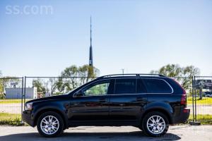 Melns Volvo XC90 2005 Rīga, ar dzinēja tilpumu 2.40 L un nobraukumu 355 tūkst. km par 5800 €, foto 4 vietnē AUTOMOTO.COM.LV