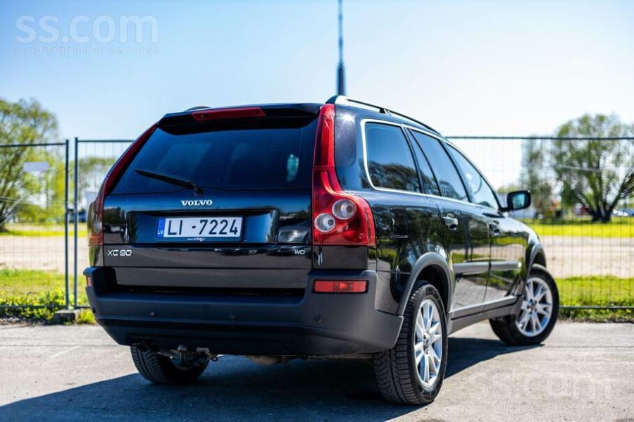 Melns Volvo XC90 2005 Rīga, ar dzinēja tilpumu 2.40 L un nobraukumu 355 tūkst. km par 5800 €, foto 6 vietnē AUTOMOTO.COM.LV