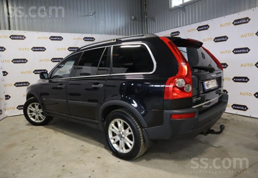 Black Volvo XC90 2005 in Riga, with an engine capacity of 2.40 L and mileage of 0 thousand km for 4500 €, photo 4 on AUTOMOTO.COM.LV
