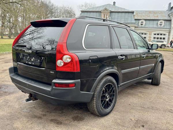 Melns Volvo XC90 2005 Viļņa, ar dzinēja tilpumu 2.40 L un nobraukumu 278 tūkst. km par 4900 €, foto 3 vietnē AUTOMOTO.COM.LV