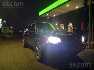Melns Volvo XC90 2005 Rēzekne, ar dzinēja tilpumu 2.40 L un nobraukumu 227 tūkst. km par 4500 €, foto 5 vietnē AUTOMOTO.COM.LV