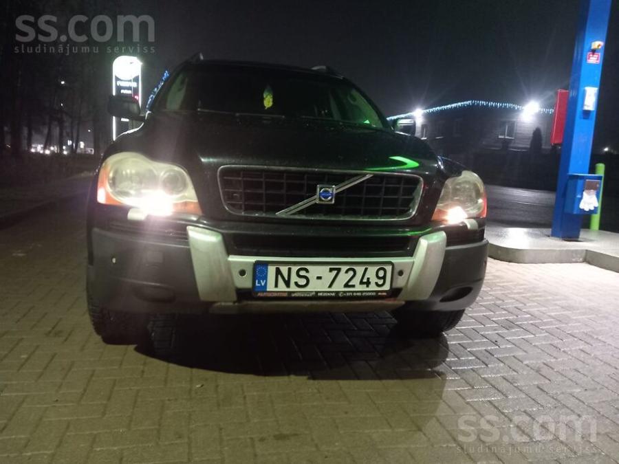 Melns Volvo XC90 2005 Rēzekne, ar dzinēja tilpumu 2.40 L un nobraukumu 227 tūkst. km par 4500 €, foto 8 vietnē AUTOMOTO.COM.LV