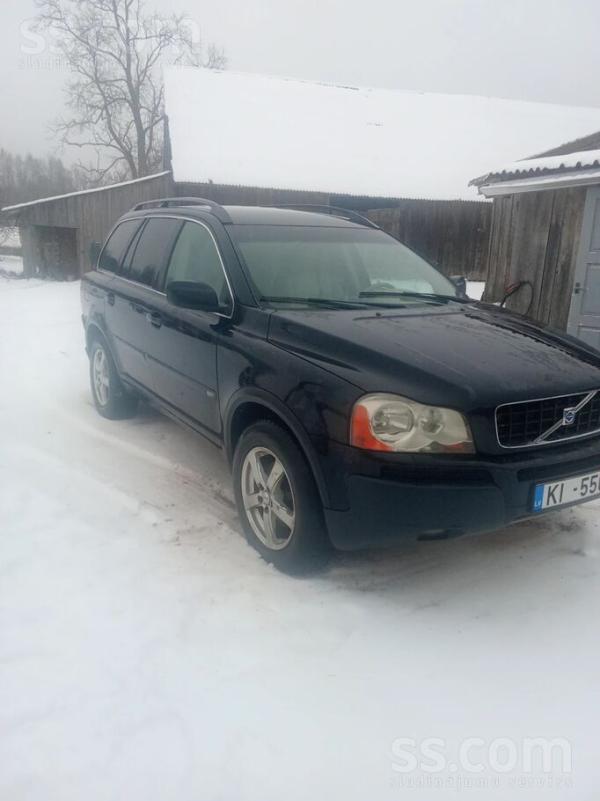 Black Volvo XC90 2005 in Daugavpils, with an engine capacity of 2.40 L and mileage of 3486 thousand km for 2500 €, photo 4 on AUTOMOTO.COM.LV
