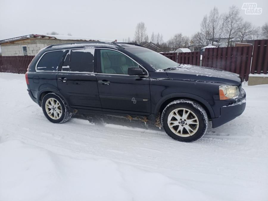Melns Volvo XC90 2005 Viļņa, ar dzinēja tilpumu 2.40 L un nobraukumu 353 tūkst. km par 3000 €, foto 3 vietnē AUTOMOTO.COM.LV