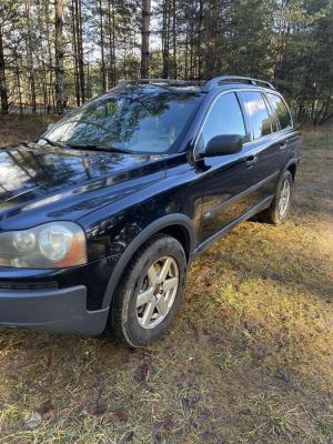 Melns Volvo XC90 2005 Viļņa, ar dzinēja tilpumu 2.40 L un nobraukumu 419 tūkst. km par 4000 €, foto 2 vietnē AUTOMOTO.COM.LV