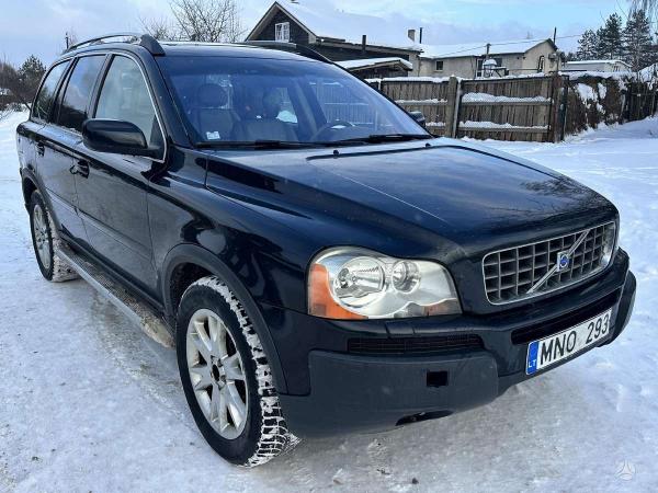 Black Volvo XC90 2005 in Vilnius, with an engine capacity of 2.40 L and mileage of 220 thousand km for 2700 €, photo 2 on AUTOMOTO.COM.LV