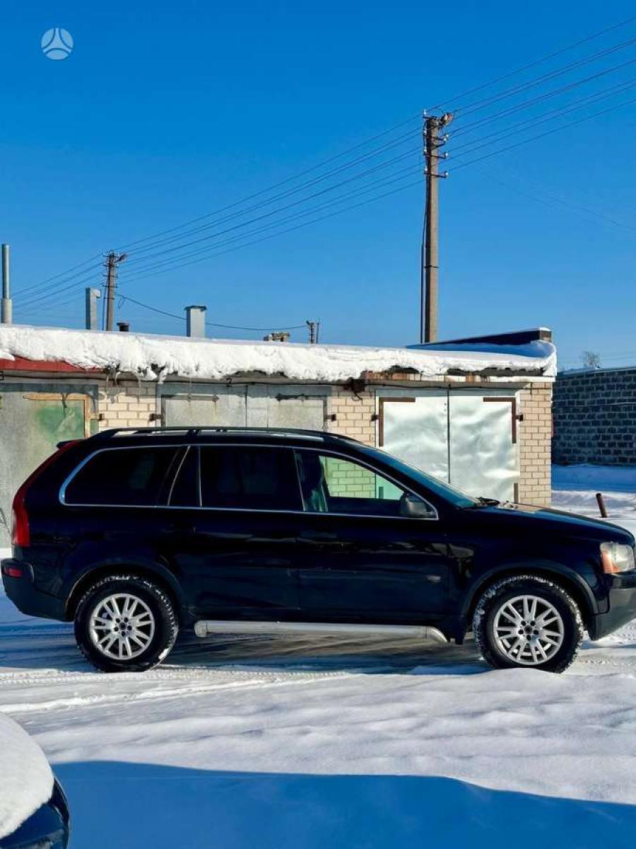 Black Volvo XC90 2005 in Kaunas, with an engine capacity of 0.00 L and mileage of 300 thousand km for 3900 €, photo 4 on AUTOMOTO.COM.LV