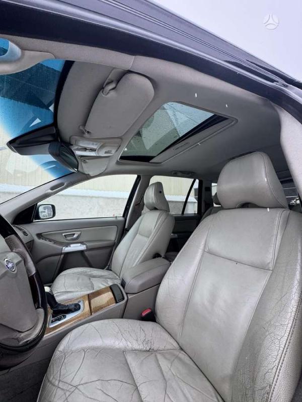 Melns Volvo XC90 2005 Kauņa, ar dzinēja tilpumu 2.40 L un nobraukumu 363 tūkst. km par 3450 €, foto 11 vietnē AUTOMOTO.COM.LV