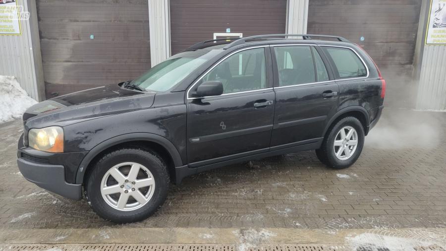 Black Volvo XC90 2005 in Kaunas, with an engine capacity of 2.40 L and mileage of 320 thousand km for 2750 €, photo 4 on AUTOMOTO.COM.LV