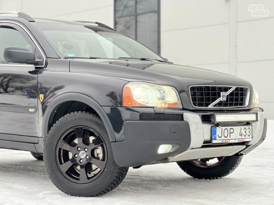 Black Volvo XC90 2005 in Kaunas, with an engine capacity of 2.40 L and mileage of 222 thousand km for 4000 €, photo 14 on AUTOMOTO.COM.LV