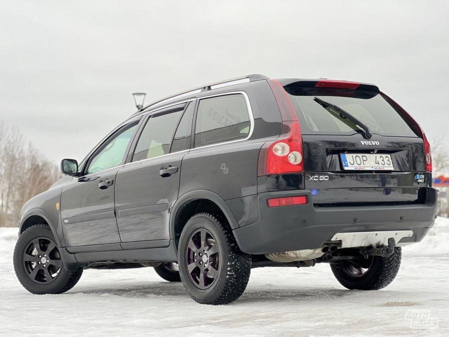 Black Volvo XC90 2005 in Kaunas, with an engine capacity of 2.40 L and mileage of 222 thousand km for 4000 €, photo 15 on AUTOMOTO.COM.LV