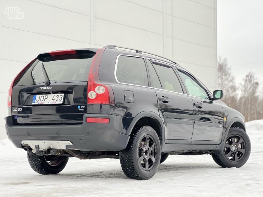 Black Volvo XC90 2005 in Kaunas, with an engine capacity of 2.40 L and mileage of 222 thousand km for 4000 €, photo 16 on AUTOMOTO.COM.LV