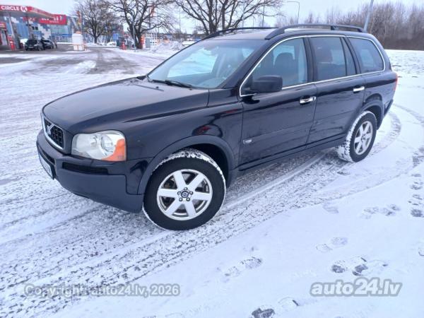 Black Volvo XC90 2005 in Rakvere, with an engine capacity of 2.50 L and mileage of 398 thousand km for 1240 €, photo 1 on AUTOMOTO.COM.LV