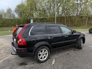 Melns Volvo XC90 2005 Viļņa, ar dzinēja tilpumu 2.40 L un nobraukumu 343 tūkst. km par 2350 €, foto 4 vietnē AUTOMOTO.COM.LV