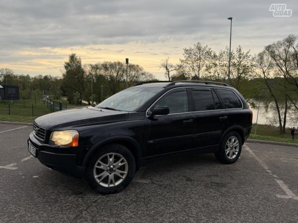 Melns Volvo XC90 2005 Viļņa, ar dzinēja tilpumu 2.40 L un nobraukumu 343 tūkst. km par 2350 €, foto 5 vietnē AUTOMOTO.COM.LV
