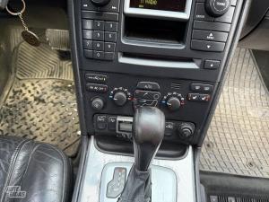 Melns Volvo XC90 2005 Viļņa, ar dzinēja tilpumu 2.40 L un nobraukumu 343 tūkst. km par 2350 €, foto 10 vietnē AUTOMOTO.COM.LV