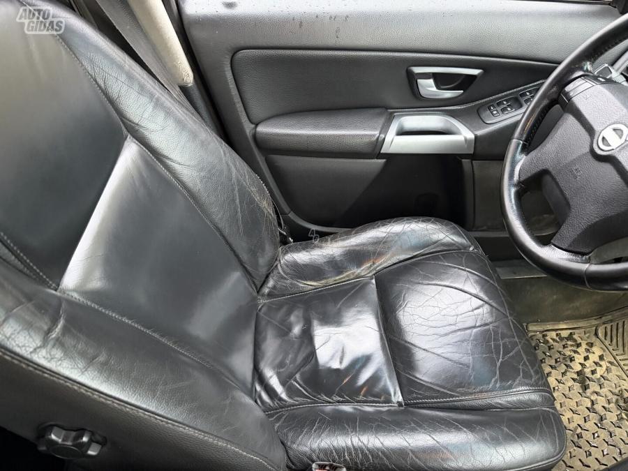 Melns Volvo XC90 2005 Viļņa, ar dzinēja tilpumu 2.40 L un nobraukumu 343 tūkst. km par 2350 €, foto 12 vietnē AUTOMOTO.COM.LV