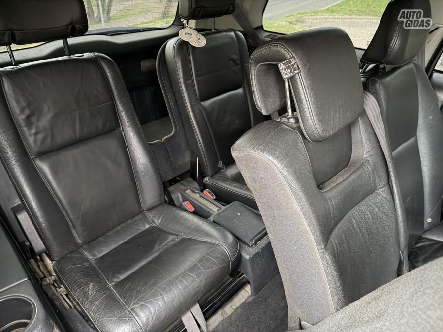 Melns Volvo XC90 2005 Viļņa, ar dzinēja tilpumu 2.40 L un nobraukumu 343 tūkst. km par 2350 €, foto 14 vietnē AUTOMOTO.COM.LV