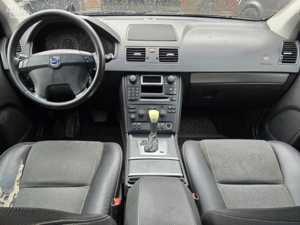 Melns Volvo XC90 2005 Viļņa, ar dzinēja tilpumu 2.50 L un nobraukumu 412 tūkst. km par 3000 €, foto 9 vietnē AUTOMOTO.COM.LV