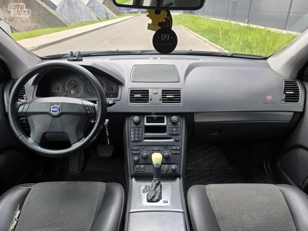 Black Volvo XC90 2005 in Vilnius, with an engine capacity of 2.50 L and mileage of 414 thousand km for 2900 €, photo 10 on AUTOMOTO.COM.LV