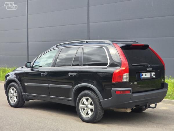Black Volvo XC90 2005 in Vilnius, with an engine capacity of 2.50 L and mileage of 414 thousand km for 2900 €, photo 6 on AUTOMOTO.COM.LV