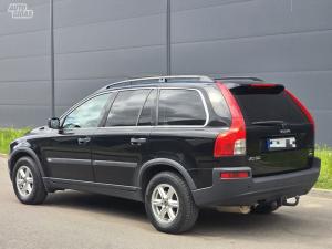 Black Volvo XC90 2005 in Vilnius, with an engine capacity of 2.50 L and mileage of 414 thousand km for 2900 €, photo 7 on AUTOMOTO.COM.LV