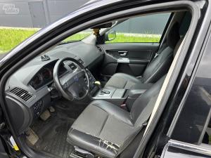 Black Volvo XC90 2005 in Vilnius, with an engine capacity of 2.50 L and mileage of 414 thousand km for 2900 €, photo 10 on AUTOMOTO.COM.LV