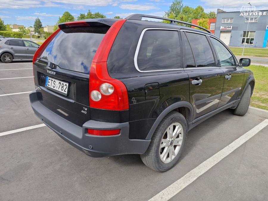 Melns Volvo XC90 2005 Panevēža, ar dzinēja tilpumu 2.90 L un nobraukumu 245 tūkst. km par 2450 €, foto 4 vietnē AUTOMOTO.COM.LV