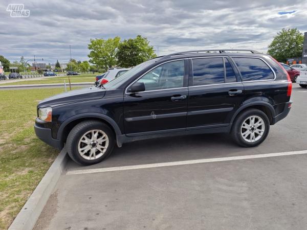 Black Volvo XC90 2005 in Panevezys, with an engine capacity of 2.90 L and mileage of 245 thousand km for 2450 €, photo 6 on AUTOMOTO.COM.LV