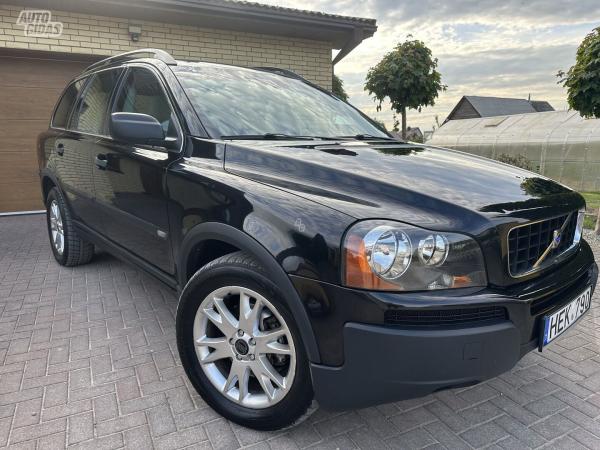 Black Volvo XC90 2005 in Siauliai, with an engine capacity of 2.40 L and mileage of 354 thousand km for 3950 €, photo 1 on AUTOMOTO.COM.LV